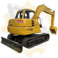 China Komatsu PC60 Crawler Excavator with Maximum Digging Depth 3275mm and 6TON Operating Weight for sale