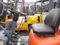 China Second Hand Japan Forklift 3 Ton FD30 2tons 3t 5t 3000kg 5000kg Weight KG 4000 kg for sale