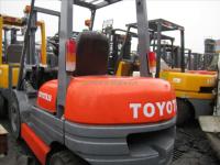China Second Hand Japan Forklift 3 Ton FD30 2tons 3t 5t 3000kg 5000kg Weight KG 4000 kg for sale