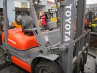 China Second Hand Japan Forklift 3 Ton FD30 2tons 3t 5t 3000kg 5000kg Weight KG 4000 kg for sale