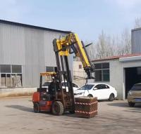 China 3000 kg Wheel Drive 3 ton 5 ton Multifunction Forklift Diesel All Terrain Forklift Telescopic Handler Forklift crane arm for sale