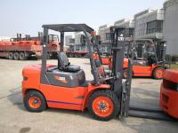 China 2-4 Ton Diesel Forklift with Euro 3/5 EPA Engine and Fork Width of 550mm or 685mm for sale