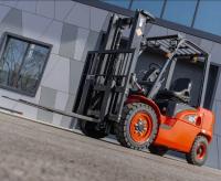 China 2-4 Ton Diesel Forklift with Euro 3/5 EPA Engine and Fork Width of 550mm or 685mm for sale