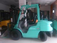 China Japan Mitsubishi FD30 3 Ton Forklift with 3 Mast 4.5m Lifting Capacity in Japan for sale