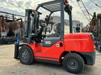 China Very Japan 3ton Forklift with 1150mm Fork Length and 150mm Min. Lifting Height for sale