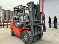 China 1150mm Fork Length 3 Stage Mast LPG/Gasoline 3.5 Ton Forklift Truck for Your Business for sale