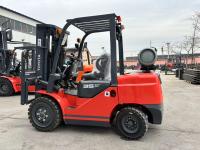 China Japanese 3 Ton Forklift with 3 Stages Mast and Side Shift Lifting Height 4.0-4.5 Meters for sale