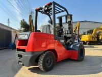 China Manufacturing Plant 5 Ton Diesel Forklift Truck with Japan ISUZU Engine and Side Shifter for sale