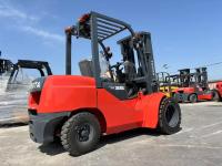 China 3 Ton Lifting Capacity Japan Forklift with Overall Dimensions of 1755 x 800 x 2068 mm for sale