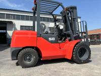 China 5 Ton Diesel Forklift Truck with Japanese ISUZU Engine Fork Positioner and Side Shifter for sale