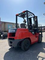 China Top-performing Japan 5 ton Diesel Forklift Truck with Fork Positioner and Side Shifter for sale