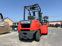China 5000kg Loading Capacity Diesel Forklift Truck with ISUZU Engine and Fork Positioner for sale