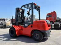 China 5 Ton Diesel Forklift Truck with Japan ISUZU Engine and Fork Positioner With Side Shifter for sale