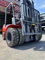 China 5 Ton Diesel Forklift Truck with 3 Stages Japanese ISUZU Engine and Fork Positioner for sale
