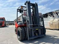 China 3 Ton Forklift with 2-Stage Mast and Manual Hydraulic Lifting Pallet Truck from Japan for sale