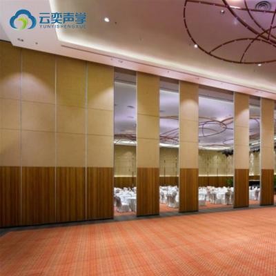 China Fabric Covered Hanging Room Divider / Aluminum Mdf Movable Office Partitions For Office Spaces for sale