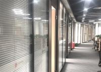 China Aluminum Tempered Office Glass Partition Walls Noise Reducing With Blind for sale