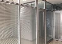 China Demountable Glass Office Partition Wall Free Standing Glass Room Dividers for sale
