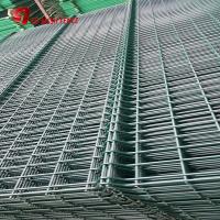 China Galvanized Steel Welded Bent Curved 3D Wire Mesh Security v Curved Fence Post Caps for sale