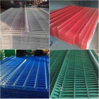 China Any Size Morden 3D Curved Mesh Fence Horse Yard V Shape Curved Wire Mesh Security Fence Bending Fence for sale