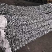 China Galvanized Garden Fence ASTM F668 Standard 6 Feet High Kxb Ends 2 Inch Hole Size Chain Link Fence for sale