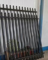 China Galvanized Iron Wire Mesh Steel Fence Panel - Q195/Q235 Material with Powder Coated or PVC Surface Options for sale