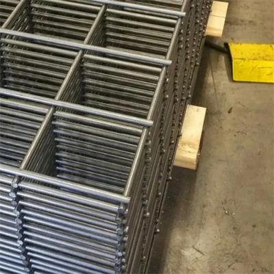 China Galvanized Welded Wire Mesh Panel 0.9x1.8m for Construction with 2-6mm Wire Diameter for sale