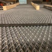 China 3.0mm Thick Hot Dipped Galvanized Expanded Metal Mesh 2.1m x 2.4m - Diamond Pattern Industrial Grating for sale