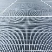 China 30x5mm Serrated Steel Grating - Hot Dip Galvanized Heavy Duty Bar Grating with 30-100mm Pitch Options for sale