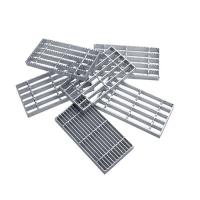 China 30x5mm Serrated Steel Grating - Hot Dip Galvanized Heavy Duty Bar Grating with 30-100mm Pitch Options for sale
