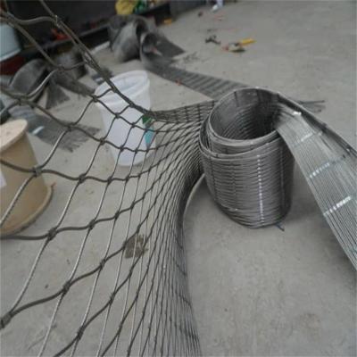 China AISI 316 Grade 7x19 Stainless Steel Wire Rope Mesh 1-5mm Diameter Custom Sizes for Zoo Aviary and Architectural Applications for sale