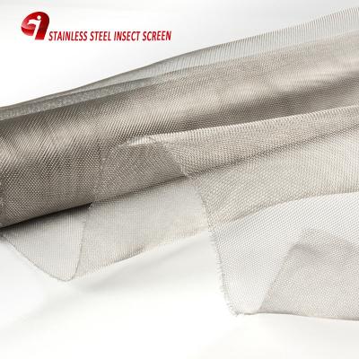 China Customized Galvanized Welded Wire Mesh Roll 4x4 with 1.6mm Wire Diameter for Fence Panels and Industrial Use for sale