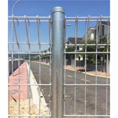 China 3D Curved Welded Wire Mesh Fence Panel 630-2430mm Height with Hot Dip Galvanized Coating for sale