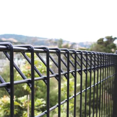 China 3D Curved Welded Mesh Fence 630-2430mm Height with 4-5mm Wire Diameter | Black Security Fencing for sale