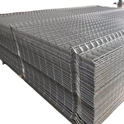 China Curved Mesh Fence Panels 2.1m High Hot Dipped Galvanized Steel with Triangle Bending Reinforcement for Security Boundaries for sale