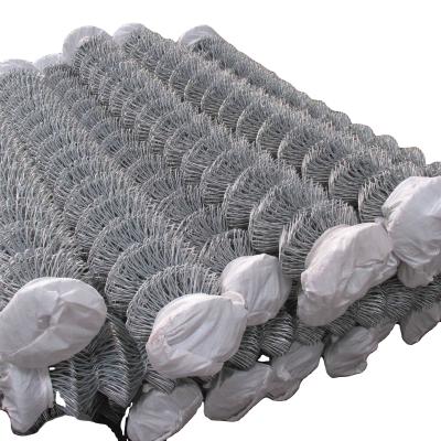 China Hot Dipped Galvanized Chain Link Fence Roll 8 ft Height 9 Gauge Black Galvanized Steel Mesh for sale