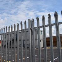 China Hot Dipped Galvanized Palisade Fence 1.2m-3m Height with 2-4mm Pale Thickness for Security Applications for sale
