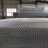 China Hot Dipped Galvanized Welded Wire Mesh Panels 0.5-6.0m Length 8G-13G Gauge for Animal Cages and Fencing for sale