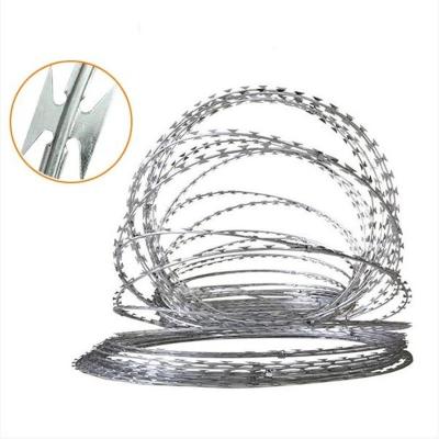 China Galvanized Stainless Steel Concertina Flat Wrap Razor Barbed Wire Fence for Pakistan for sale