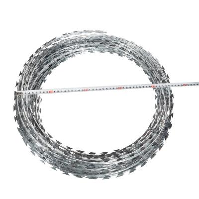 China 300mm 730mm 800 960mm 90 cm Coil Diameter bto22 bto-25 bto 28 bto-30 cbt 45 cbt 60 cbt65 Concertina Razor Barbed Blade Wire for sale