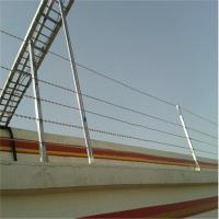China Galvanized BTO22 BTO-25 28 30 CBT 45 60 65 Barbed Straight Razor Barbed Wire Mesh Fence for sale