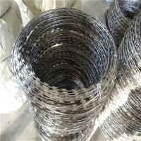 China Single Cross Concertina Blade Barbed Razor Wire Cbt65 60 45 Mesh Fencing for Farm Made for sale