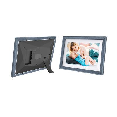 China Custom 13.3 Inch 1366×768 HDR Digital Photo Frame with 8GB Memory, Multimedia Playback and VESA Mount for sale