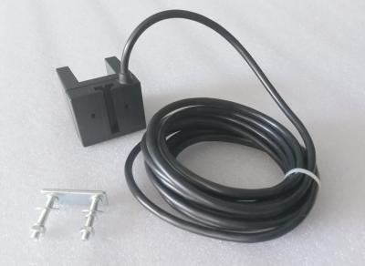 China 1 Beams Photoelectric Switch For Elevator Leveling IP65 Sensor Black Color for sale