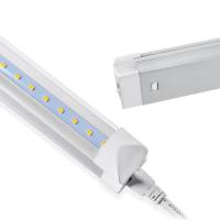 China SMD 2835 110V 220V Indoor Lighting T8 Tube Led Light 270 Degree Beam Angle for sale