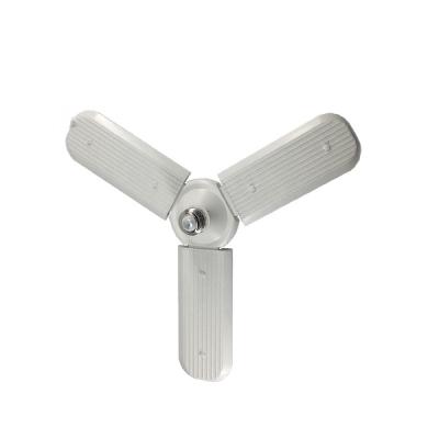 China Noflicker 75W Fan Blade LED Lights Bulb Deformable Fire Retardant for sale