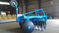 China Offset Heavy-Duty Tractor Disc Harrow 1BZ-2.5 With 2.5m Working Width for sale