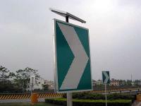 China High Luminance Aluminum 900mm 18V Solar Chevron Sign With Pole for sale