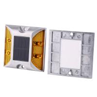China RoHS High Brightness 800 Meters Solar Powered Road Studs For Warning for sale
