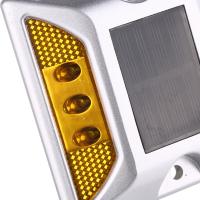 China Reflective Ddurable 1.2V 600MAH Solar Powered Road Studs Yellow for sale